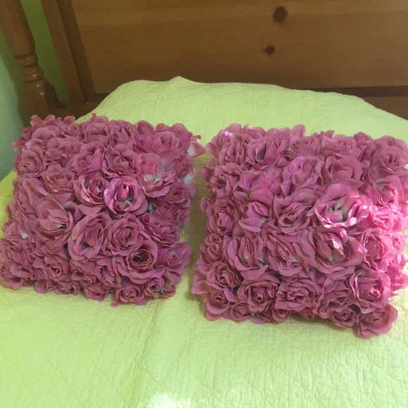 jcpenney | Accents | Jc Penny 3d Rosebud Pink Rose Square Decorative ...